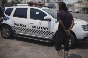 POLÍCIA MILITAR PRENDE VENEZUALANO ACUSADO DE IMPORTUNAÇÃO SEXUAL ...